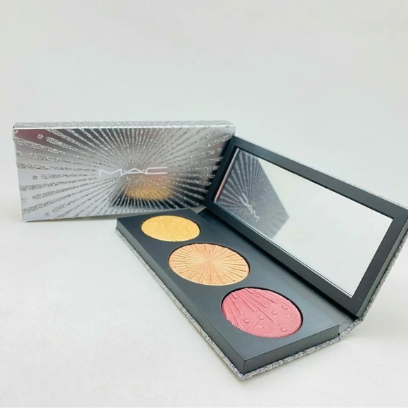 MAC Cosmetics | Makeup | Mac Flashing Ice Extra Dimensions Skinfinish ...